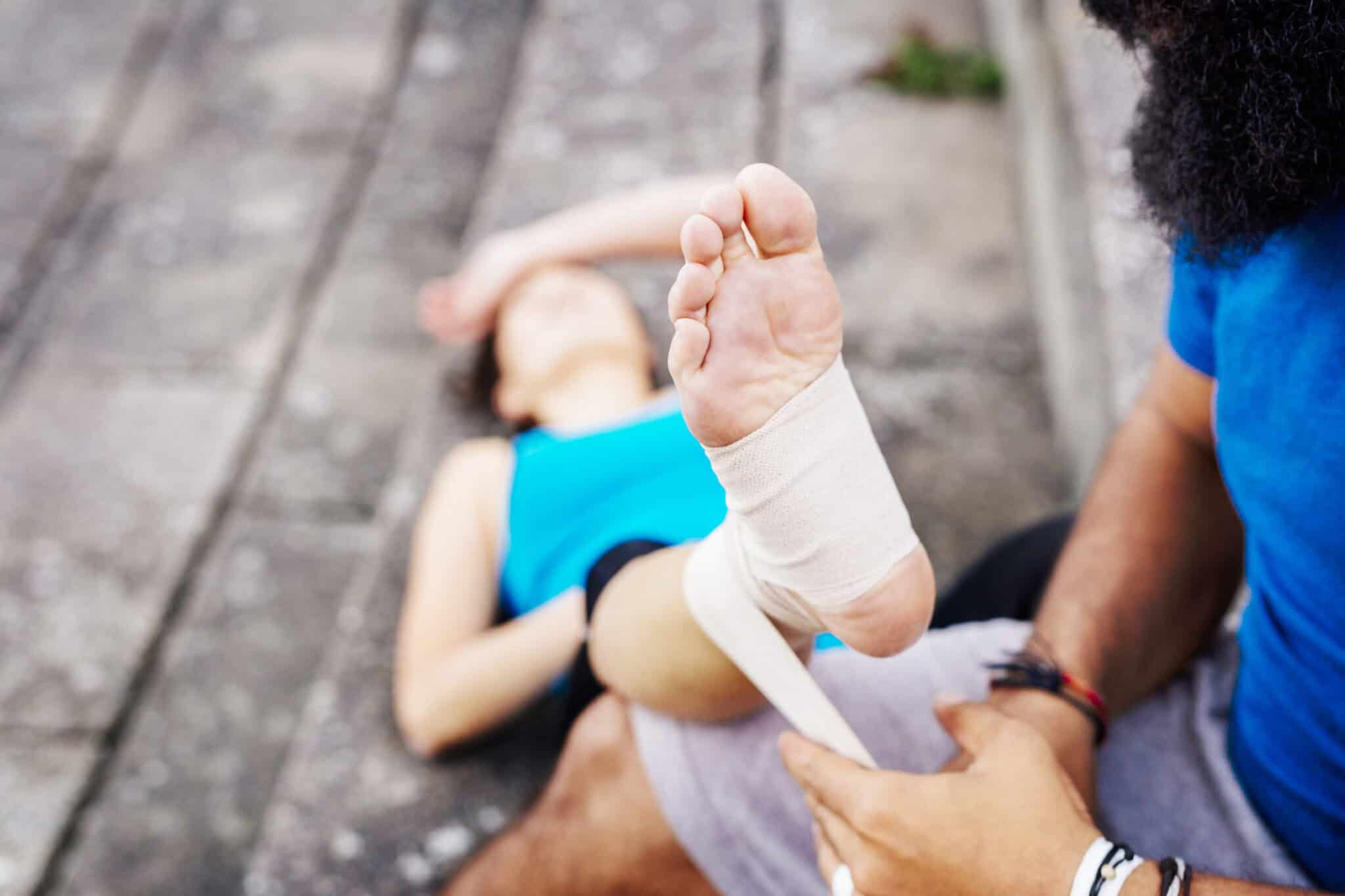 Twist, Sprain, or Fracture? How to Identify and Treat Bone Injuries