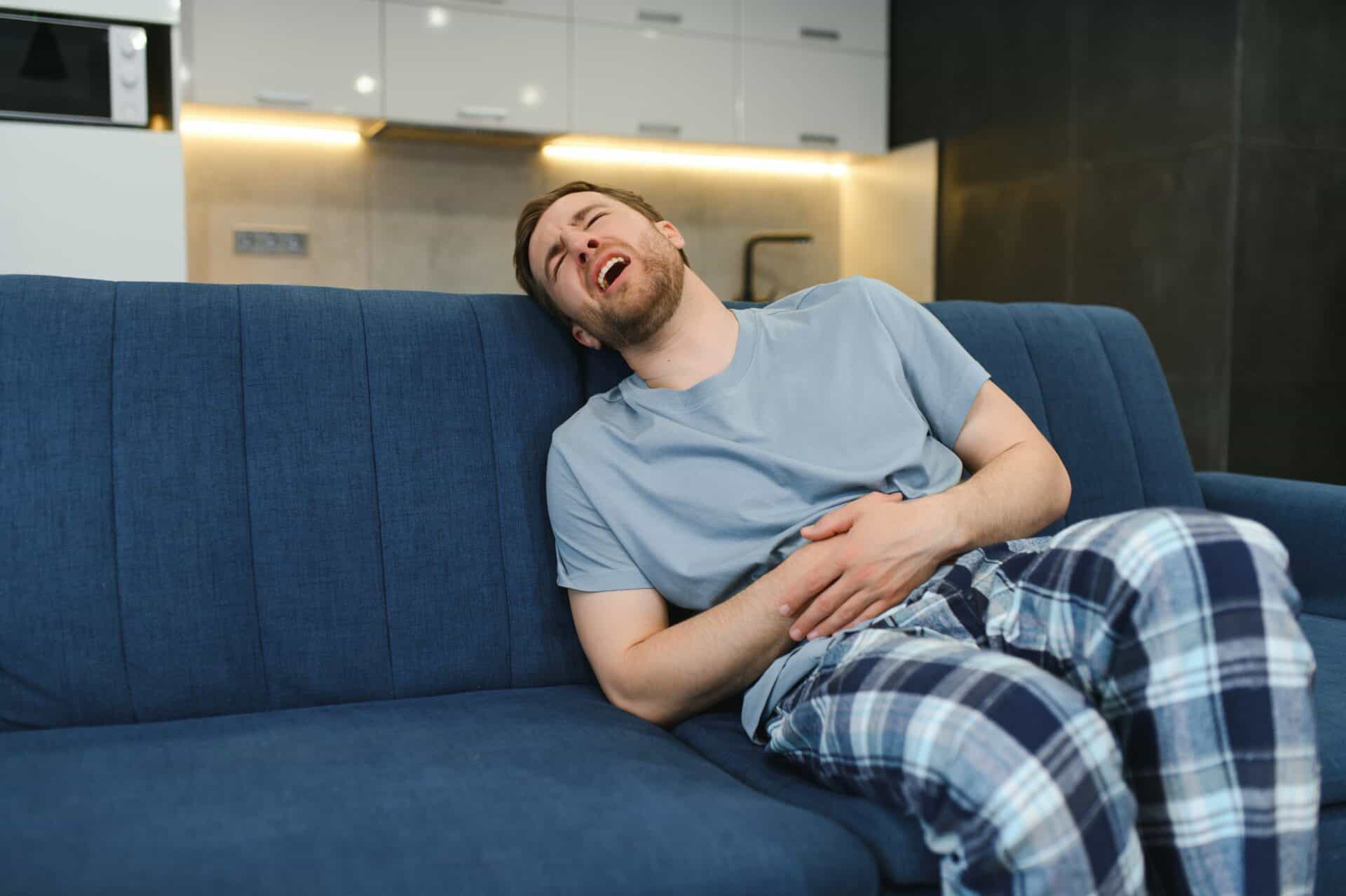 Stomach Bug vs. Food Poisoning: Key Differences & Symptoms